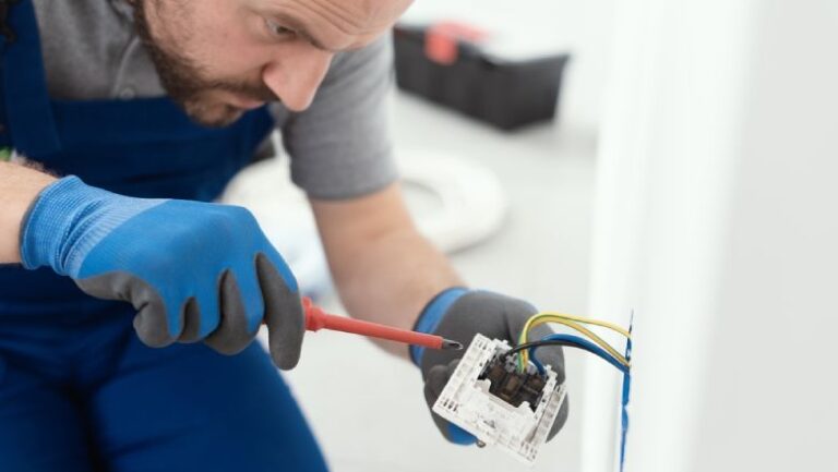 Emergency Repairs | ielec Electrical Contractors